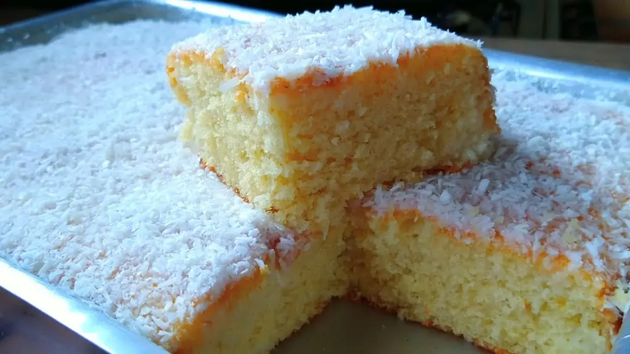 Bolo de Massa Pronta: Receita de Bolo de Chocolate Passo a Passo